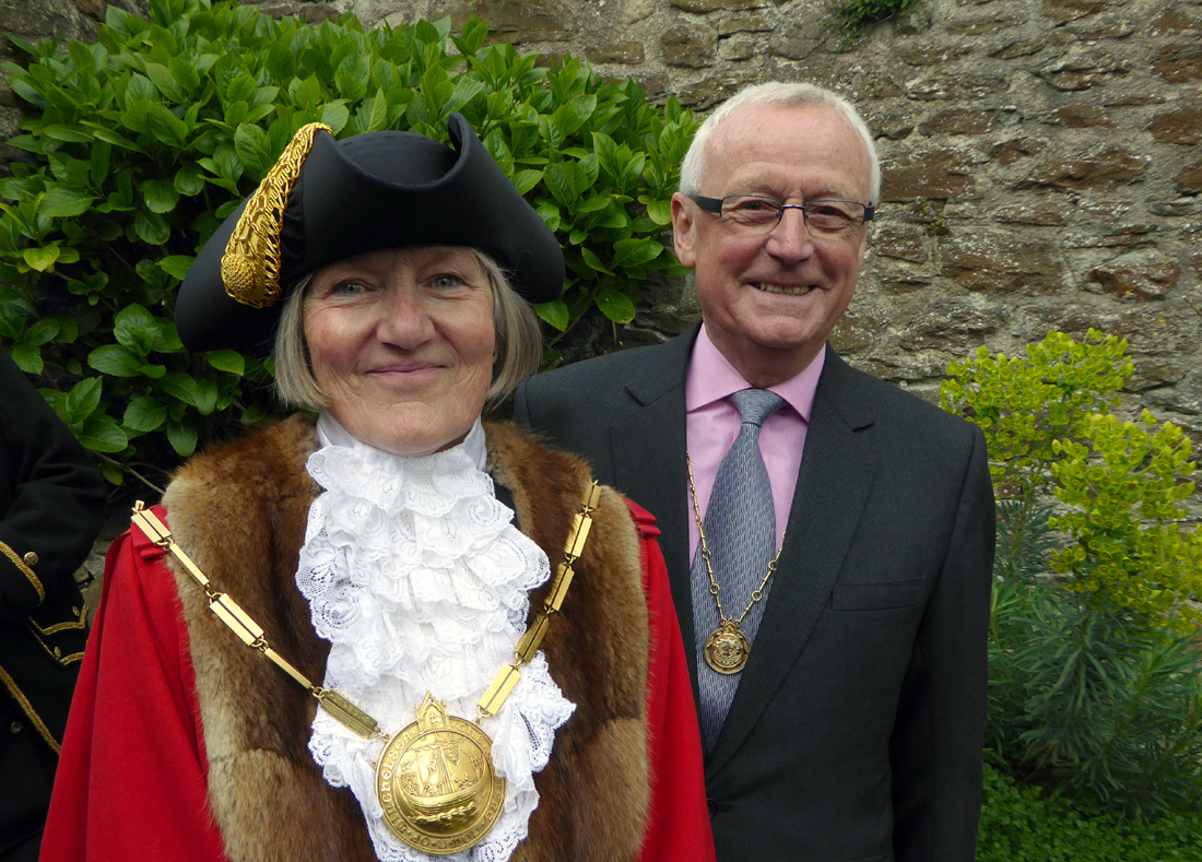 Winchelsea Mayor hands over | Rye News