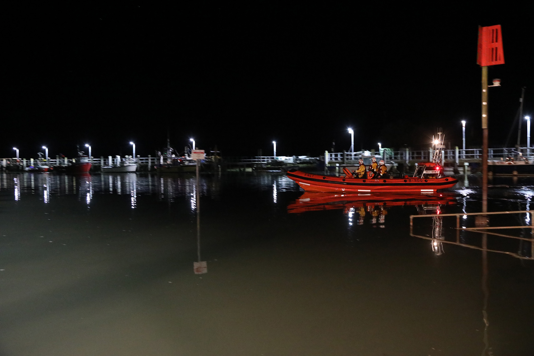 Lifeboat in night yacht rescue - Rye News