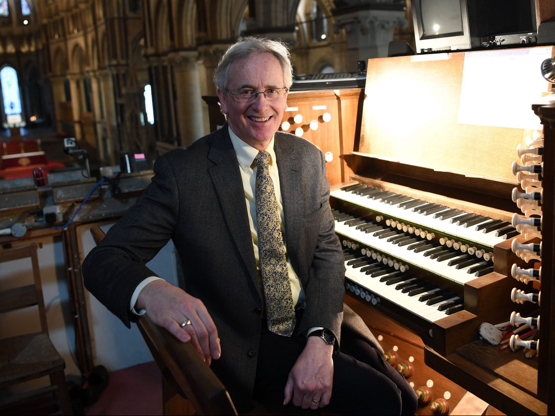Cathedral organist arriving - Rye News