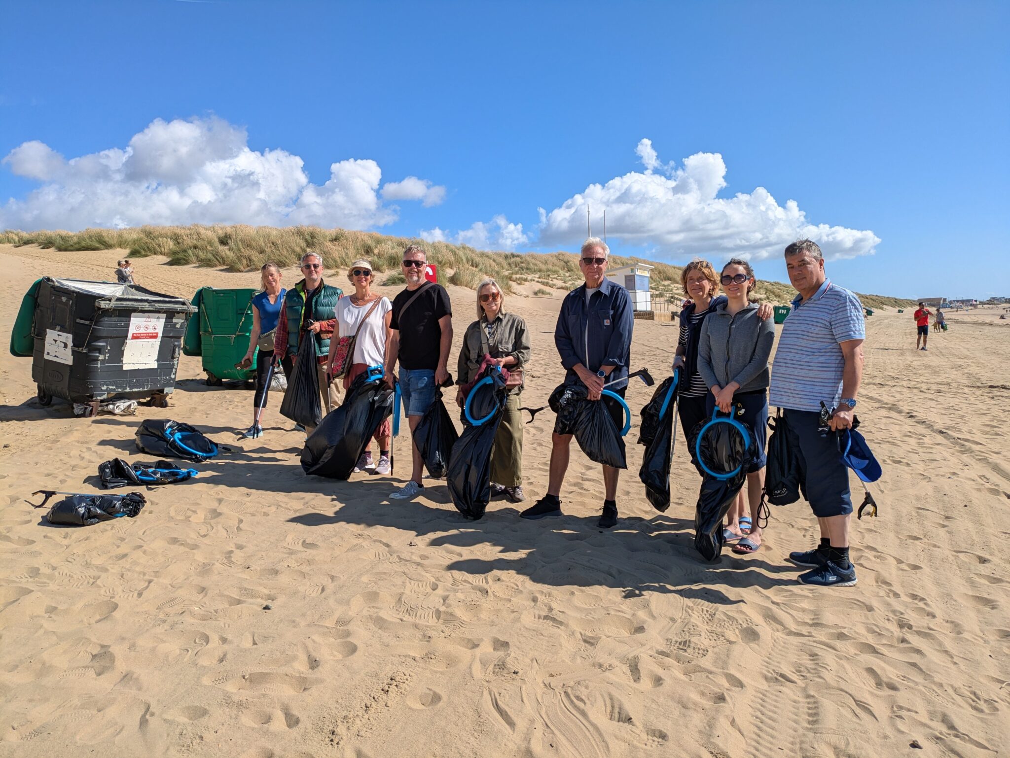Monthly beach clean brings volunteers together | Rye News