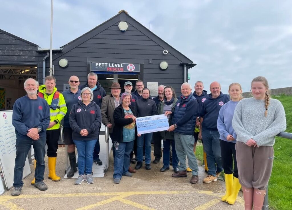 Large donation to Pett Level lifeboat | Rye News