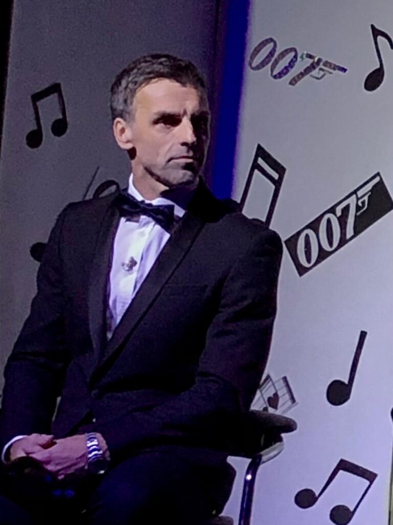 Bayly sings Bond | Rye News