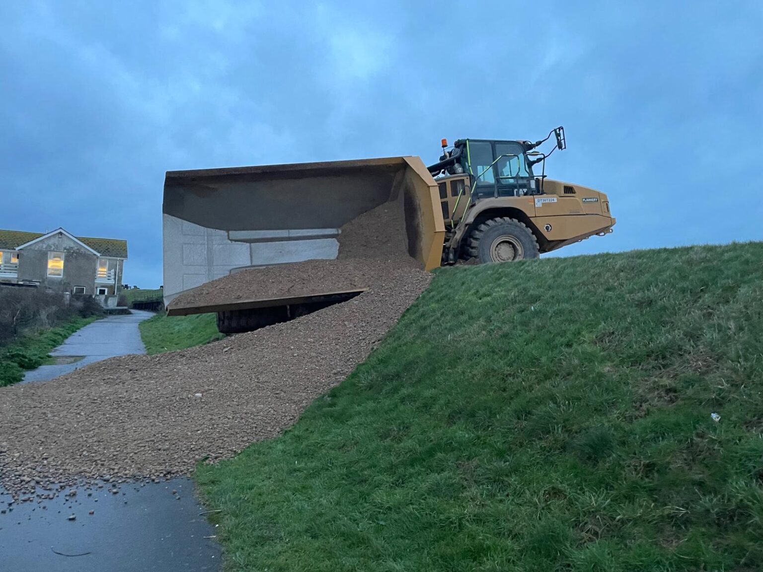 Narrow escape for walker in Winchelsea Beach near-miss | Rye News
